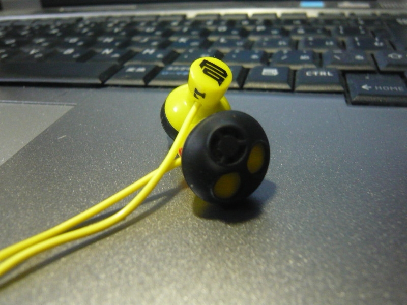 価格.com - SONY PIIQ MDR-PQ5 (Y) [イエロー] 六区ぱらくんさんのレビュー・評価投稿画像・写真「期待以上のオープン ...