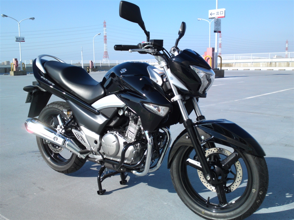 価格.com - スズキ GSR250 十子さんのレビュー・評価投稿画像・写真「良いバイクです」[101969]