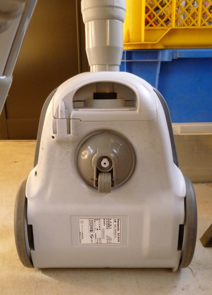 価格.com - パナソニック MC-M9W kokonoe_hさんのレビュー・評価投稿画像・写真「サイクロンは詰まったホコリ掃除が大変かも ...